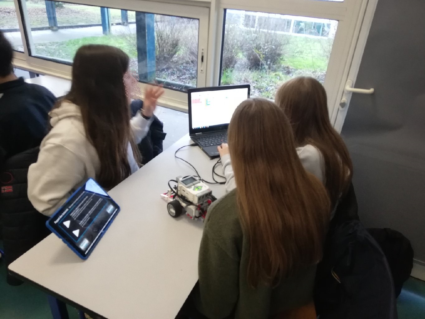 3e - Atelier programmation robots - Collège Pierre-Olivier Malherbe